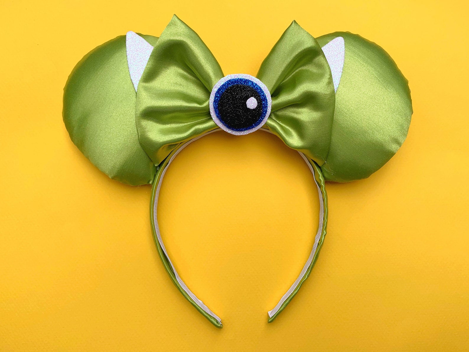Soarin Over Main Street: The Main Attraction of Ears • FashionEarsta